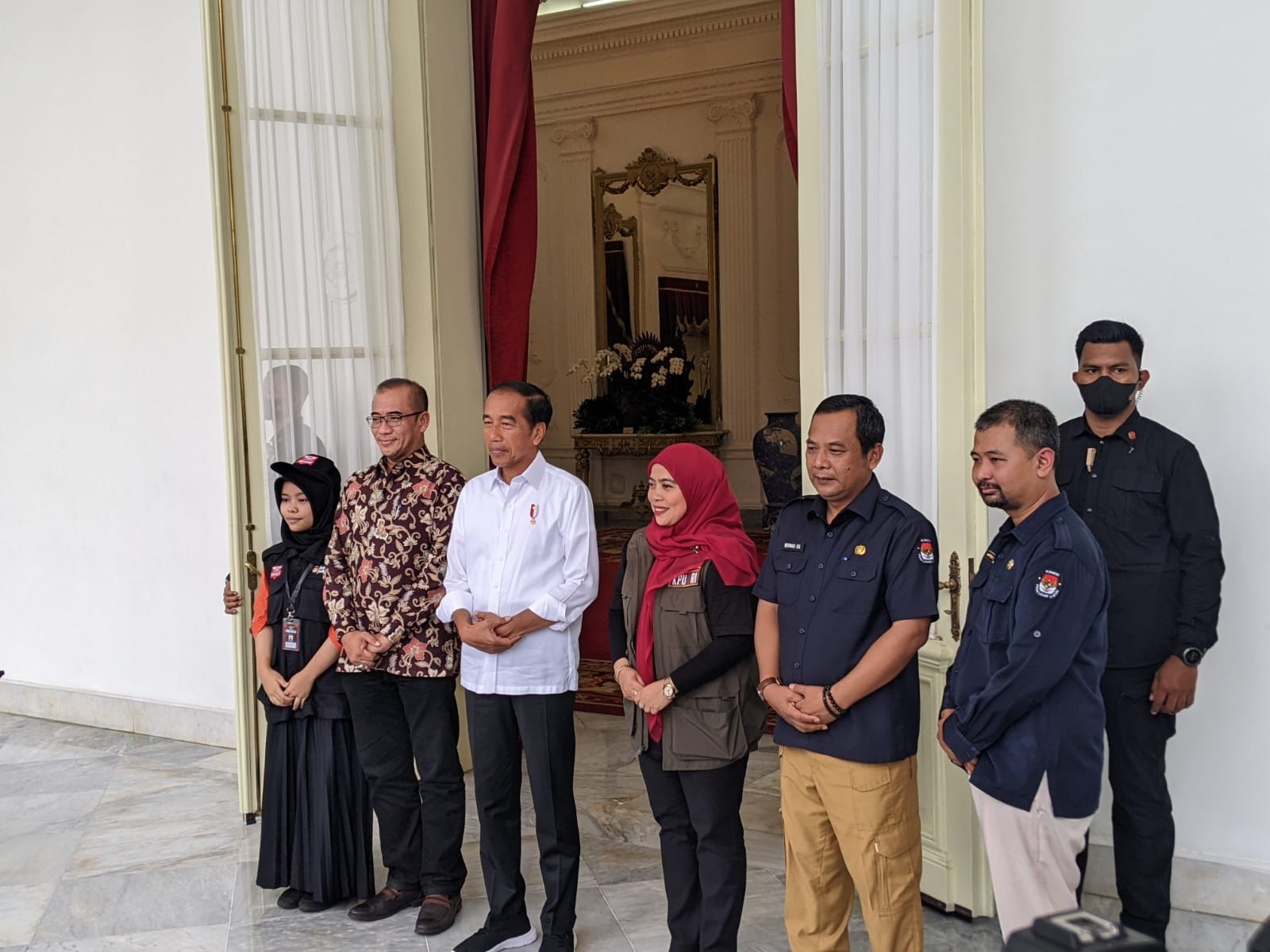 Jokowi Resmi Terdaftar Sebagai Pemilih Kpu Simbol Pemilu 2024 Tetap