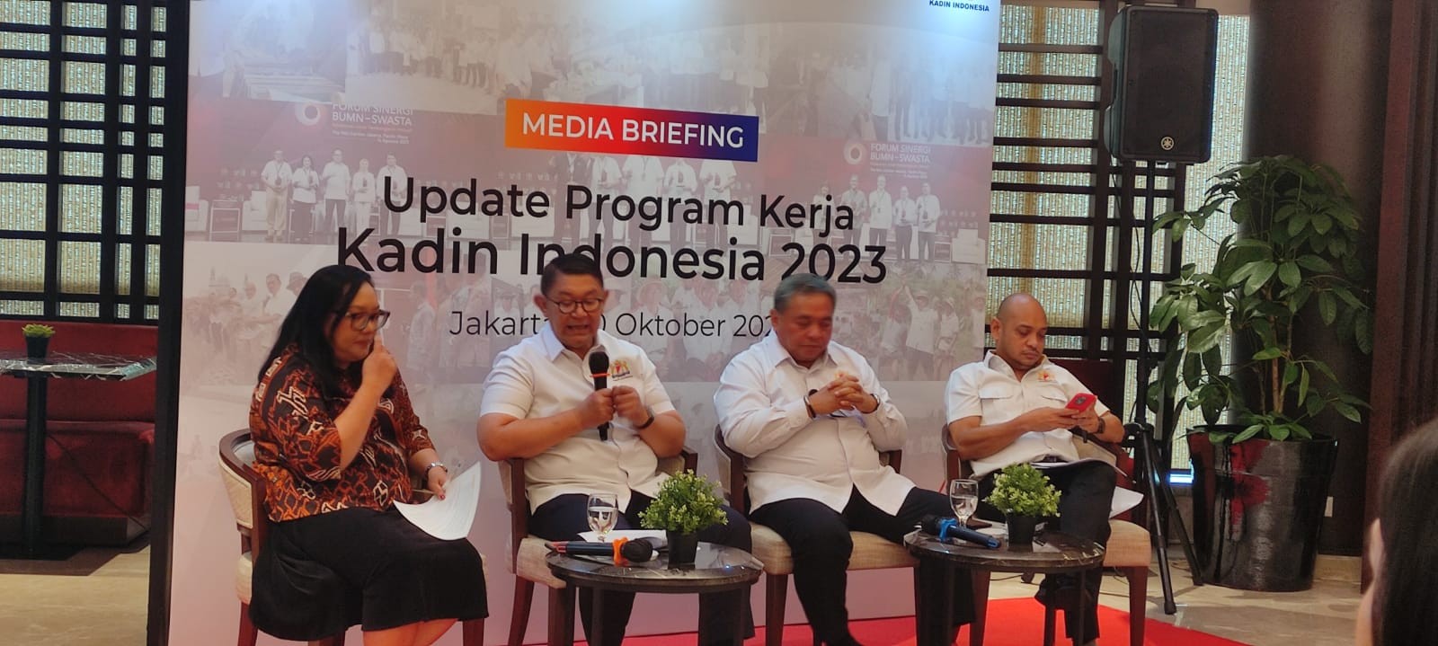 Kadin Ingatkan TikTok Shop untuk Patuhi Regulasi Pemerintah Kadin Ingatkan TikTok Shop untuk Patuhi Regulasi Pemerintah