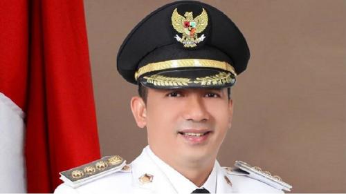 KPK Telusuri Dugaan Kantor Bupati Kepulauan Meranti Digadaikan Rp100 Miliar KPK Telusuri Dugaan Kantor Bupati Kepulauan Meranti Digadaikan Rp100 Miliar