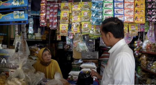 Harga Sembako Stabil, Jokowi Dapati Beras di Pasar Sentul Masih Mahal Harga Sembako Stabil, Jokowi Dapati Beras di Pasar Sentul Masih Mahal