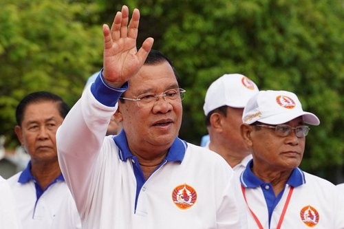 PM Kamboja Mundur setelah Berkuasa 38 Tahun, Digantikan Putranya PM Kamboja Mundur setelah Berkuasa 38 Tahun, Digantikan Putranya