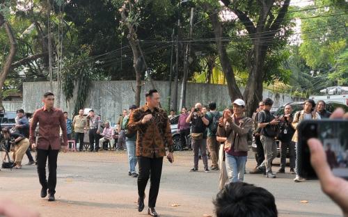 AHY Merapat ke Kediaman Prabowo, Sinyal Jadi Menteri Lagi? AHY Merapat ke Kediaman Prabowo, Sinyal Jadi Menteri Lagi?