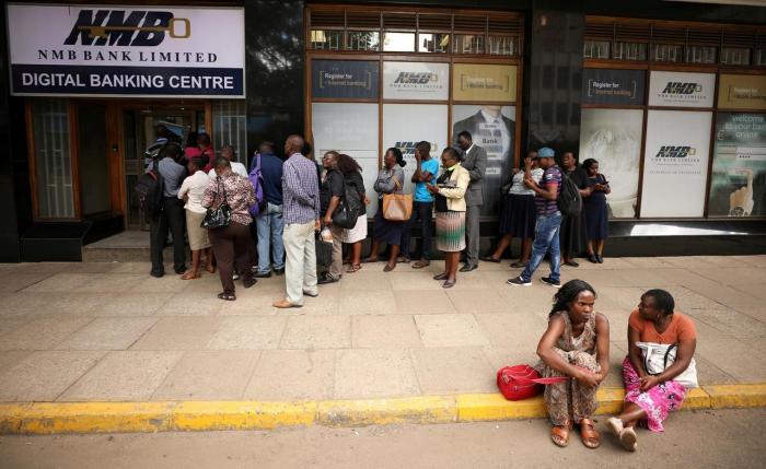 Zimbabwe Alami Hiperinflasi, Bank Sentral Larang Penggunaan Uang Elektronik Zimbabwe Alami Hiperinflasi, Bank Sentral Larang Penggunaan Uang Elektronik