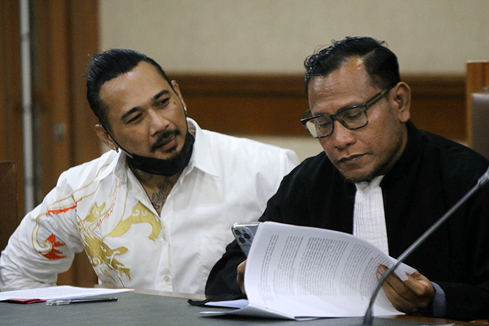 Jerinx SID Bacakan Pledoi saat Sidang Lanjutan Jerinx SID Bacakan Pledoi saat Sidang Lanjutan
