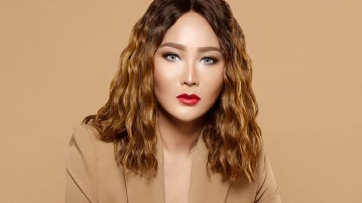 Ini Lima Artis yang Dulu Miskin dan Sekarang Tajir Melintir