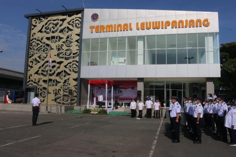 Lihat Revitalisasi Leuwi Panjang, Menhub: Bandung Punya Terminal Bus ...